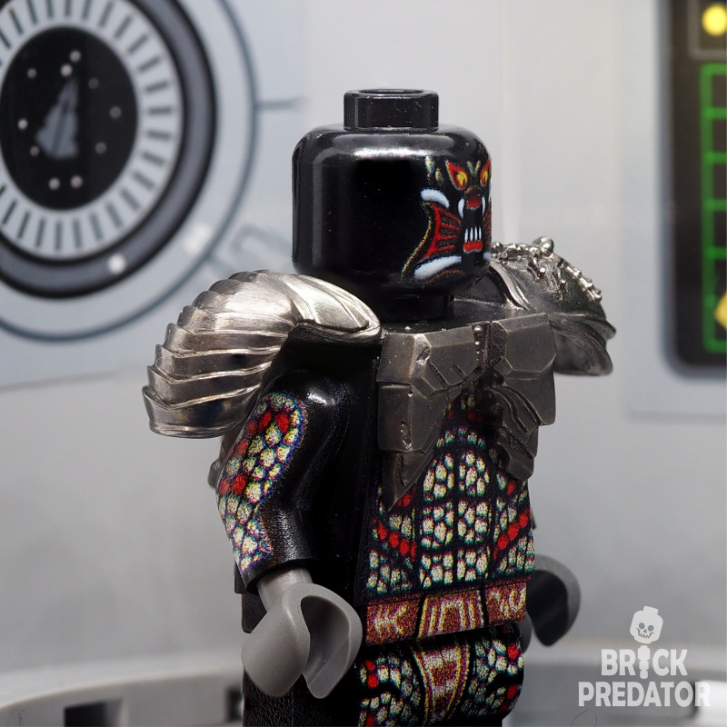 Warrior Black Predator Armor metal part for custom minifigures Yautja
