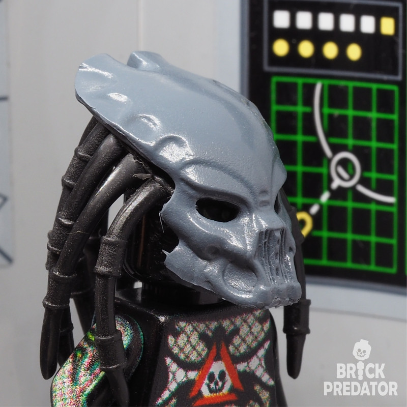 Plastic Guardian Predator bio-mask for customizing Lego minifigures ...